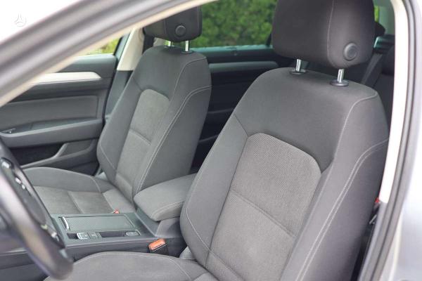 Pelēks Volkswagen Passat 2017 Alīta, ar dzinēja tilpumu 1.60 L un nobraukumu 294 tūkst. km par 7950 €, foto 10 vietnē AUTOMOTO.COM.LV