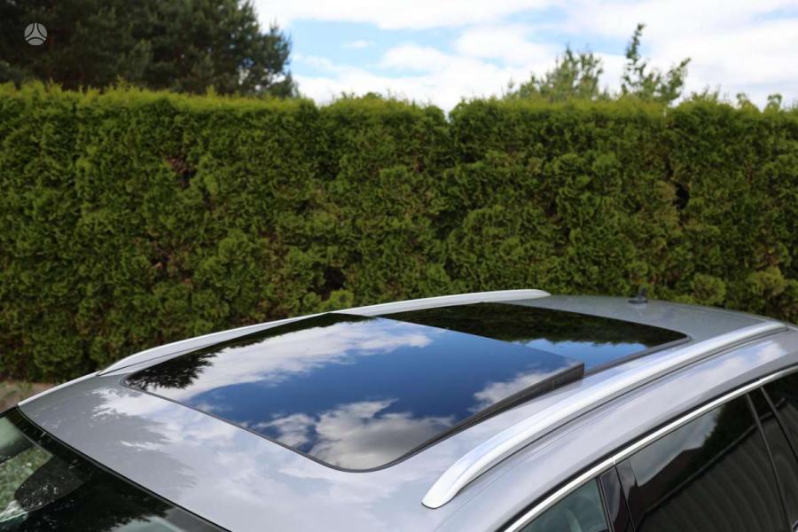 Grey Volkswagen Passat 2017 in Alytus, with an engine capacity of 1.60 L and mileage of 294 thousand km for 7950 €, photo 38 on AUTOMOTO.COM.LV