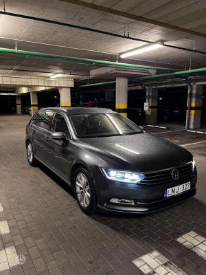Grey Volkswagen Passat 2017 in Kaunas, with an engine capacity of 1.97 L and mileage of 284 thousand km for 12500 €, photo  on AUTOMOTO.COM.LV