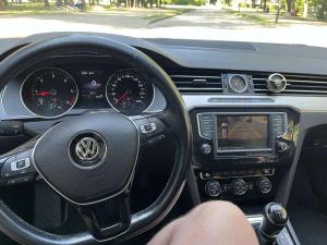 Pelēks Volkswagen Passat 2017 Alīta, ar dzinēja tilpumu 1.60 L un nobraukumu 329 tūkst. km par 8700 €, foto 14 vietnē AUTOMOTO.COM.LV