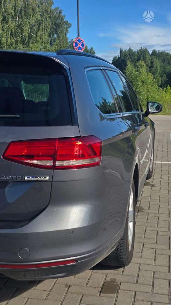 Grey Volkswagen Passat 2017 in Kaunas, with an engine capacity of 1.97 L and mileage of 298 thousand km for 9350 €, photo 8 on AUTOMOTO.COM.LV