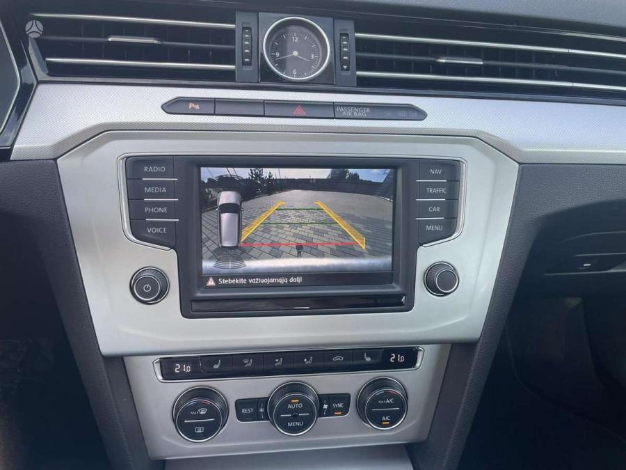 Pelēks Volkswagen Passat 2017 Šauļi, ar dzinēja tilpumu 2.00 L un nobraukumu 267 tūkst. km par 10500 €, foto 15 vietnē AUTOMOTO.COM.LV