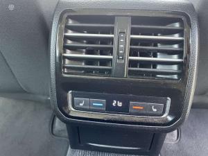 Pelēks Volkswagen Passat 2017 Šauļi, ar dzinēja tilpumu 2.00 L un nobraukumu 267 tūkst. km par 10500 €, foto 20 vietnē AUTOMOTO.COM.LV