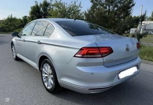 Серый Фольксваген Пассат 2017 в Вильнюс, объемом двигателя 1.97 л и пробегом 307 тыс. км за 5750 €, фото 4 на AUTOMOTO.COM.LV
