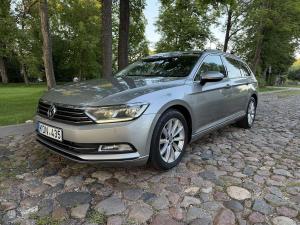 Grey Volkswagen Passat 2017 in Kaunas, with an engine capacity of 1.40 L and mileage of 184 thousand km for 11900 €, photo  on AUTOMOTO.COM.LV