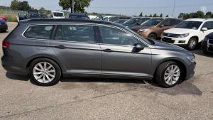 Grey Volkswagen Passat 2017 in Marijampole, with an engine capacity of 2.00 L and mileage of 262 thousand km for 9650 €, photo 4 on AUTOMOTO.COM.LV