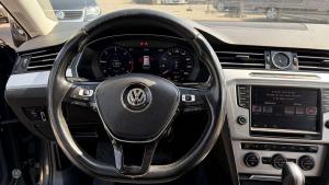 Grey Volkswagen Passat 2017 in Marijampole, with an engine capacity of 2.00 L and mileage of 262 thousand km for 9650 €, photo 23 on AUTOMOTO.COM.LV