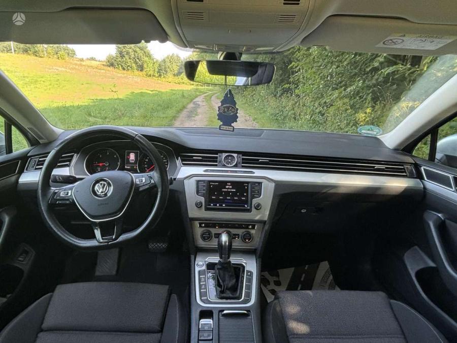Pelēks Volkswagen Passat 2017 Utena, ar dzinēja tilpumu 1.97 L un nobraukumu 202 tūkst. km par 9450 €, foto 19 vietnē AUTOMOTO.COM.LV