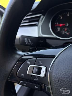 Pelēks Volkswagen Passat 2017 Utena, ar dzinēja tilpumu 2.00 L un nobraukumu 202 tūkst. km par 9450 €, foto 25 vietnē AUTOMOTO.COM.LV