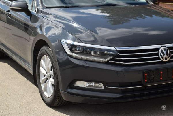Grey Volkswagen Passat 2017 in Klaipeda, with an engine capacity of 1.40 L and mileage of 137 thousand km for 12500 €, photo 5 on AUTOMOTO.COM.LV