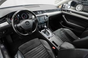 Pelēks Volkswagen Passat 2017 Tallina, ar dzinēja tilpumu 2.00 L un nobraukumu 188 tūkst. km par 14900 €, foto 9 vietnē AUTOMOTO.COM.LV