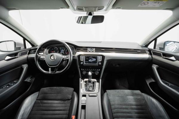 Pelēks Volkswagen Passat 2017 Tallina, ar dzinēja tilpumu 2.00 L un nobraukumu 188 tūkst. km par 14900 €, foto 9 vietnē AUTOMOTO.COM.LV