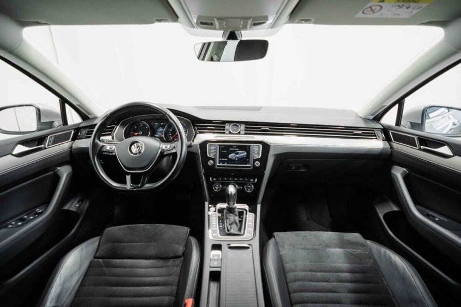 Pelēks Volkswagen Passat 2017 Tallina, ar dzinēja tilpumu 2.00 L un nobraukumu 188 tūkst. km par 14900 €, foto 10 vietnē AUTOMOTO.COM.LV