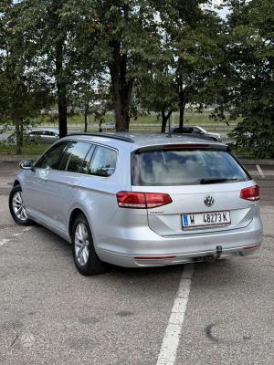 Grey Volkswagen Passat 2017 in Vilnius, with an engine capacity of 1.97 L and mileage of 320 thousand km for 8550 €, photo 5 on AUTOMOTO.COM.LV