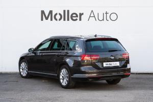 Pelēks Volkswagen Passat 2017 Rīga, ar dzinēja tilpumu 2.00 L un nobraukumu 174 tūkst. km par 10950 €, foto 4 vietnē AUTOMOTO.COM.LV