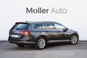 Pelēks Volkswagen Passat 2017 Rīga, ar dzinēja tilpumu 2.00 L un nobraukumu 174 tūkst. km par 10950 €, foto 5 vietnē AUTOMOTO.COM.LV
