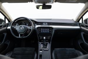 Pelēks Volkswagen Passat 2017 Rīga, ar dzinēja tilpumu 2.00 L un nobraukumu 174 tūkst. km par 10950 €, foto 11 vietnē AUTOMOTO.COM.LV