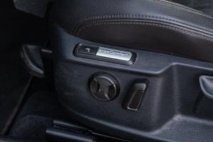 Pelēks Volkswagen Passat 2017 Rīga, ar dzinēja tilpumu 2.00 L un nobraukumu 174 tūkst. km par 10950 €, foto 16 vietnē AUTOMOTO.COM.LV
