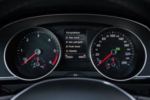 Pelēks Volkswagen Passat 2017 Rīga, ar dzinēja tilpumu 2.00 L un nobraukumu 174 tūkst. km par 10950 €, foto 18 vietnē AUTOMOTO.COM.LV