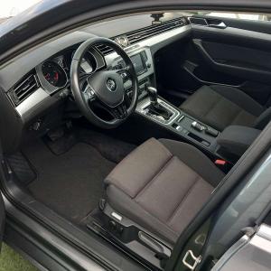 Pelēks Volkswagen Passat 2017 Panevēža, ar dzinēja tilpumu 1.60 L un nobraukumu 250 tūkst. km par 8300 €, foto 9 vietnē AUTOMOTO.COM.LV