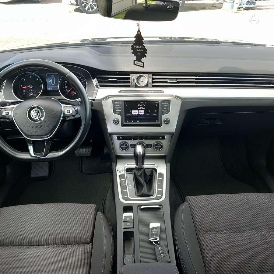 Pelēks Volkswagen Passat 2017 Panevēža, ar dzinēja tilpumu 1.60 L un nobraukumu 250 tūkst. km par 8300 €, foto 10 vietnē AUTOMOTO.COM.LV