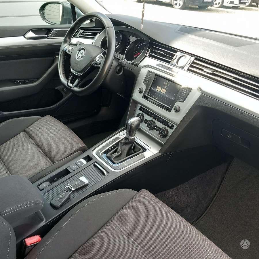 Pelēks Volkswagen Passat 2017 Panevēža, ar dzinēja tilpumu 1.60 L un nobraukumu 250 tūkst. km par 8300 €, foto 14 vietnē AUTOMOTO.COM.LV