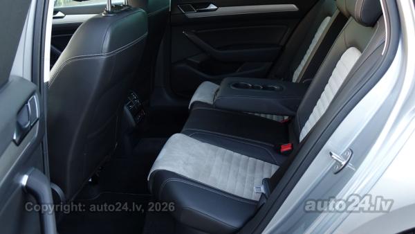 Volkswagen Passat 2017 in Tartu on AUTOMOTO.COM.LV Grey Volkswagen Passat 2017 in Tartu, with an engine capacity of 2.00 L and mileage of 235 thousand km for 14799 €, photo 5 on AUTOMOTO.COM.LV