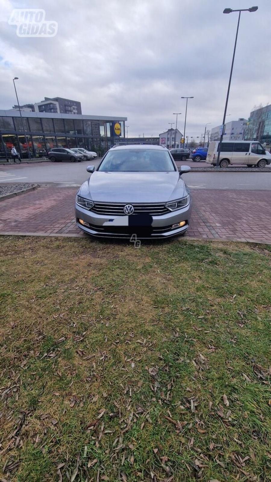 Pelēks Volkswagen Passat 2018 Viļņa, ar dzinēja tilpumu 1.50 L un nobraukumu 126 tūkst. km par 13500 €, foto 5 vietnē AUTOMOTO.COM.LV