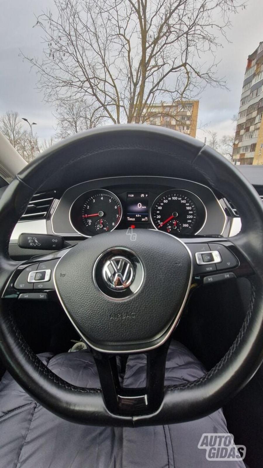 Pelēks Volkswagen Passat 2018 Viļņa, ar dzinēja tilpumu 1.50 L un nobraukumu 126 tūkst. km par 13500 €, foto 9 vietnē AUTOMOTO.COM.LV