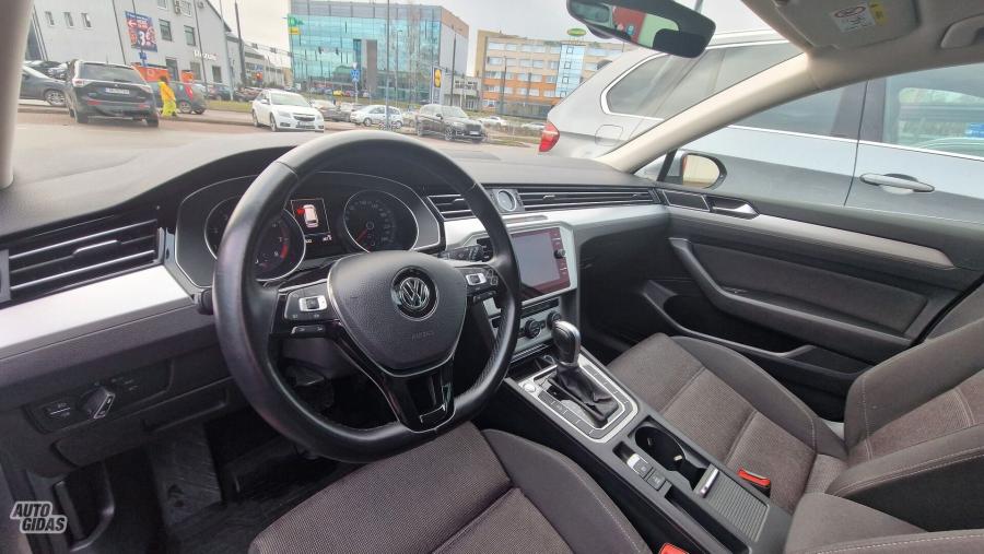 Pelēks Volkswagen Passat 2018 Viļņa, ar dzinēja tilpumu 1.50 L un nobraukumu 126 tūkst. km par 13500 €, foto 16 vietnē AUTOMOTO.COM.LV