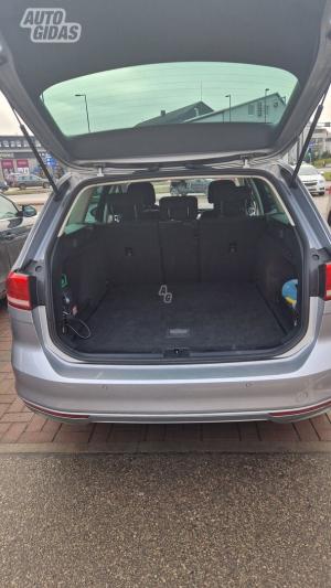 Pelēks Volkswagen Passat 2018 Viļņa, ar dzinēja tilpumu 1.50 L un nobraukumu 126 tūkst. km par 13500 €, foto 18 vietnē AUTOMOTO.COM.LV
