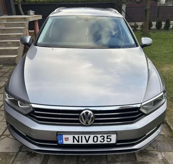 Grey Volkswagen Passat 2018 in Silute, with an engine capacity of 1.80 L and mileage of 162 thousand km for 15000 €, photo 1 on AUTOMOTO.COM.LV