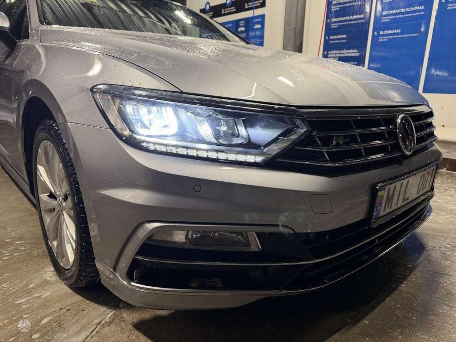 Pelēks Volkswagen Passat 2018 Viļņa, ar dzinēja tilpumu 1.60 L un nobraukumu 290 tūkst. km par 11750 €, foto 1 vietnē AUTOMOTO.COM.LV