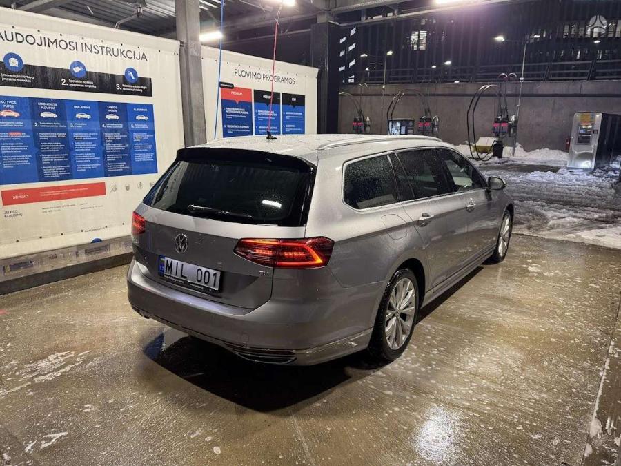 Pelēks Volkswagen Passat 2018 Viļņa, ar dzinēja tilpumu 1.60 L un nobraukumu 290 tūkst. km par 11750 €, foto 4 vietnē AUTOMOTO.COM.LV