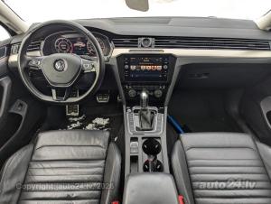 Pelēks Volkswagen Passat 2018 Tallina, ar dzinēja tilpumu 2.00 L un nobraukumu 122 tūkst. km par 19500 €, foto 3 vietnē AUTOMOTO.COM.LV