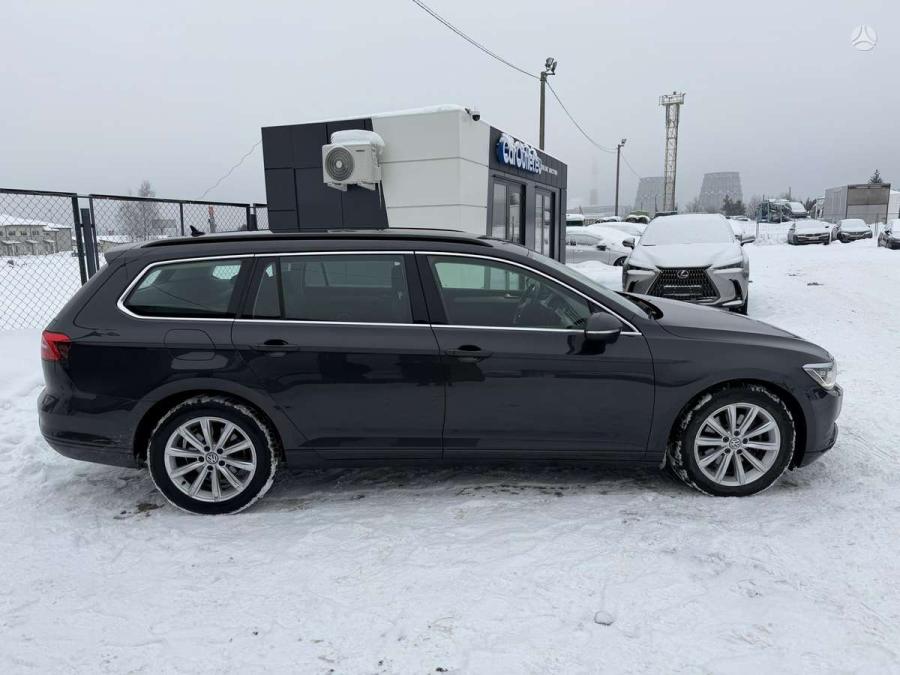 Pelēks Volkswagen Passat 2018 Viļņa, ar dzinēja tilpumu 1.60 L un nobraukumu 171 tūkst. km par 10164 €, foto 7 vietnē AUTOMOTO.COM.LV
