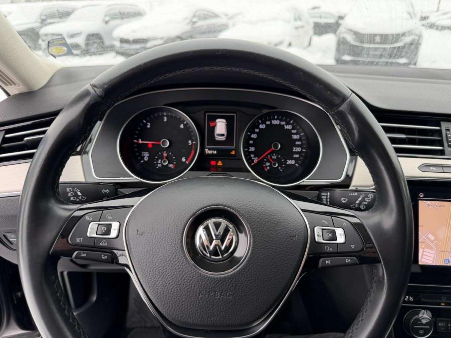 Pelēks Volkswagen Passat 2018 Viļņa, ar dzinēja tilpumu 1.60 L un nobraukumu 171 tūkst. km par 10164 €, foto 11 vietnē AUTOMOTO.COM.LV
