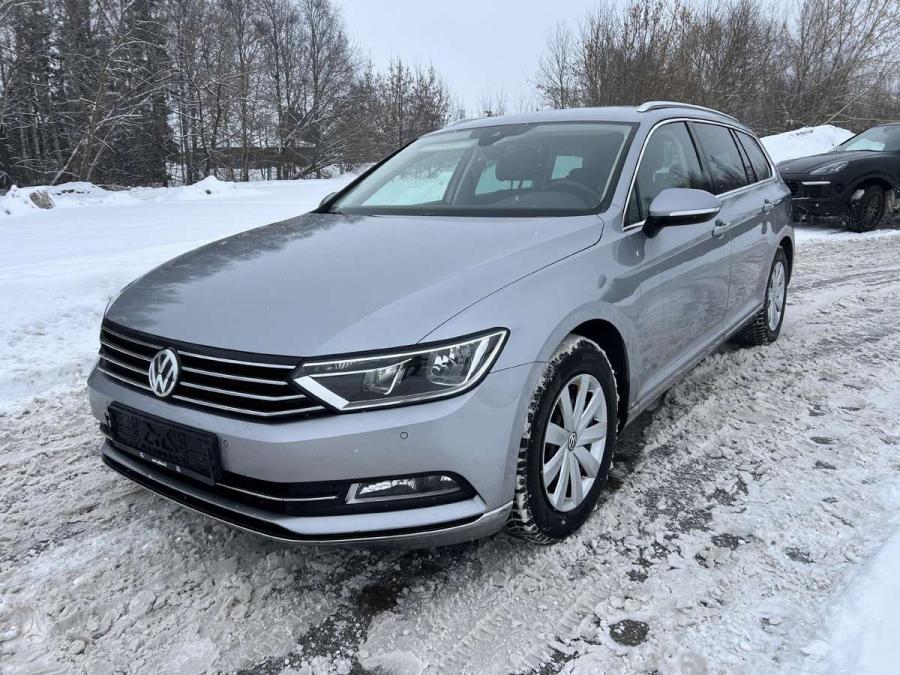 Pelēks Volkswagen Passat 2018 Panevēža, ar dzinēja tilpumu 1.97 L un nobraukumu 264 tūkst. km par 10999 €, foto 1 vietnē AUTOMOTO.COM.LV