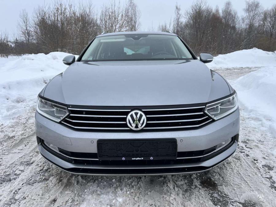 Pelēks Volkswagen Passat 2018 Panevēža, ar dzinēja tilpumu 1.97 L un nobraukumu 264 tūkst. km par 10999 €, foto 5 vietnē AUTOMOTO.COM.LV