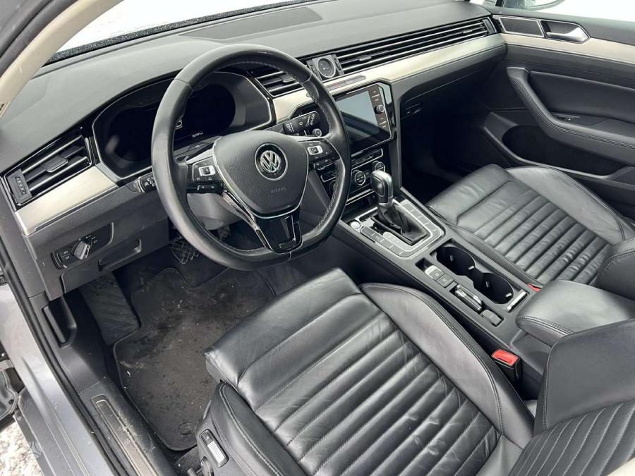 Pelēks Volkswagen Passat 2018 Panevēža, ar dzinēja tilpumu 1.97 L un nobraukumu 264 tūkst. km par 10999 €, foto 11 vietnē AUTOMOTO.COM.LV