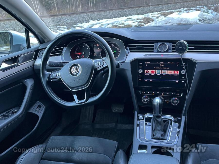 Grey Volkswagen Passat 2018 in Tallinn, with an engine capacity of 2.00 L and mileage of 268 thousand km for 14700 €, photo 10 on AUTOMOTO.COM.LV