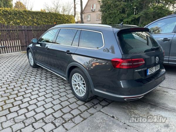 Grey Volkswagen Passat 2018 in Tallinn, with an engine capacity of 2.00 L and mileage of 134 thousand km for 18900 €, photo 3 on AUTOMOTO.COM.LV