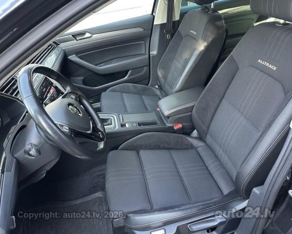 Grey Volkswagen Passat 2018 in Tallinn, with an engine capacity of 2.00 L and mileage of 134 thousand km for 18900 €, photo 8 on AUTOMOTO.COM.LV