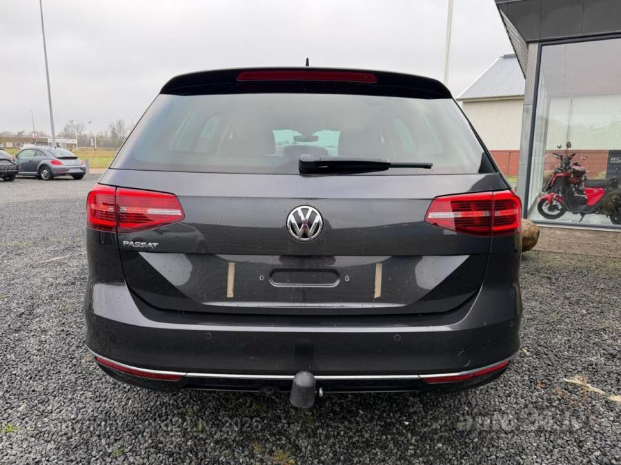 Grey Volkswagen Passat 2018 in Tartu, with an engine capacity of 0.00 L and mileage of 206 thousand km for 13890 €, photo 5 on AUTOMOTO.COM.LV