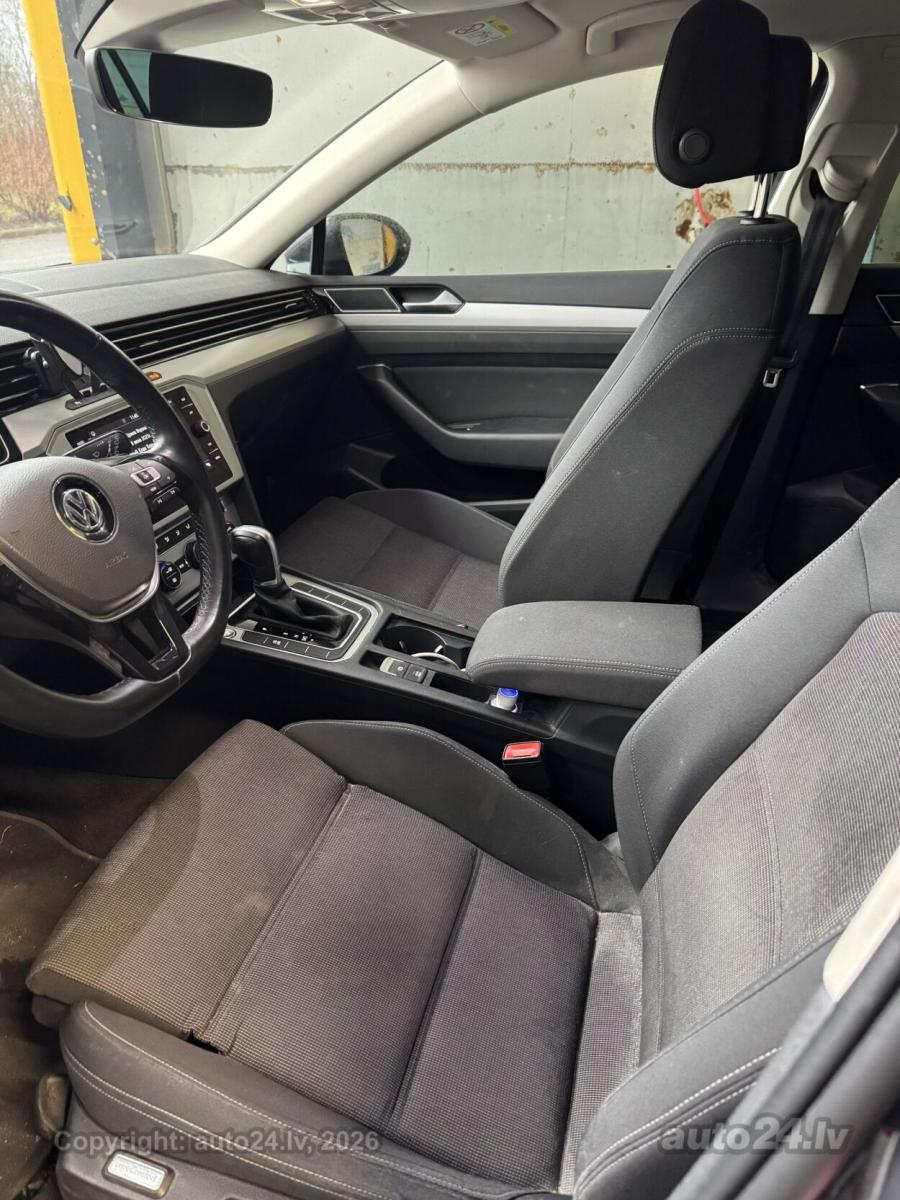 Grey Volkswagen Passat 2018 in Tallinn, with an engine capacity of 1.50 L and mileage of 210 thousand km for 12500 €, photo 7 on AUTOMOTO.COM.LV
