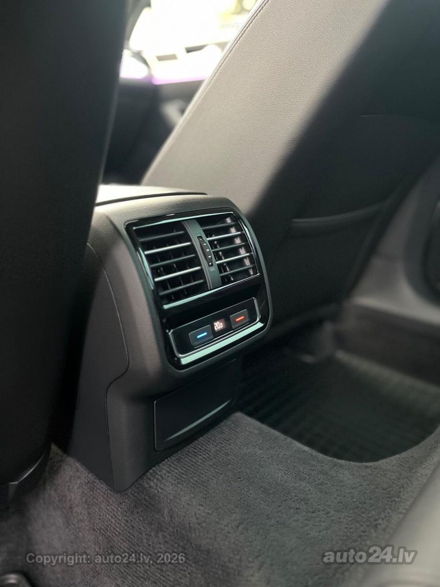 Grey Volkswagen Passat 2018 in Tallinn, with an engine capacity of 1.60 L and mileage of 203 thousand km for 15599 €, photo 18 on AUTOMOTO.COM.LV