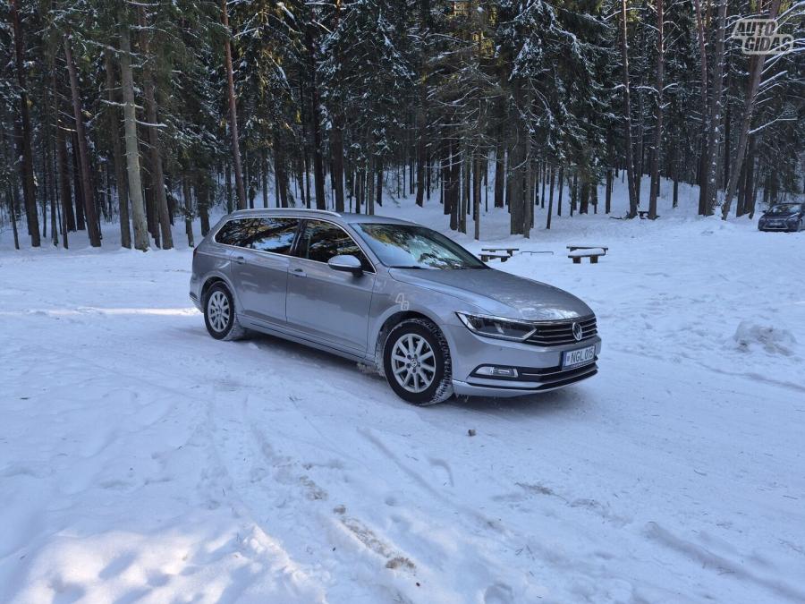 Grey Volkswagen Passat 2018 in Kaunas, with an engine capacity of 1.60 L and mileage of 285 thousand km for 9800 €, photo 5 on AUTOMOTO.COM.LV