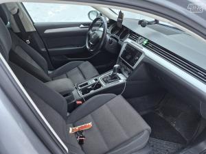 Grey Volkswagen Passat 2018 in Kaunas, with an engine capacity of 1.60 L and mileage of 285 thousand km for 9800 €, photo 17 on AUTOMOTO.COM.LV