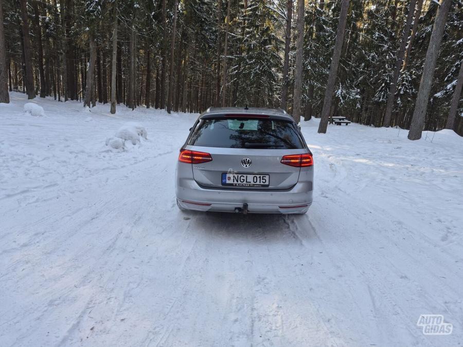 Grey Volkswagen Passat 2018 in Kaunas, with an engine capacity of 1.60 L and mileage of 285 thousand km for 9800 €, photo 19 on AUTOMOTO.COM.LV
