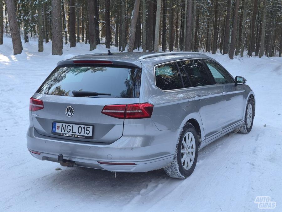 Grey Volkswagen Passat 2018 in Kaunas, with an engine capacity of 1.60 L and mileage of 285 thousand km for 9800 €, photo 25 on AUTOMOTO.COM.LV
